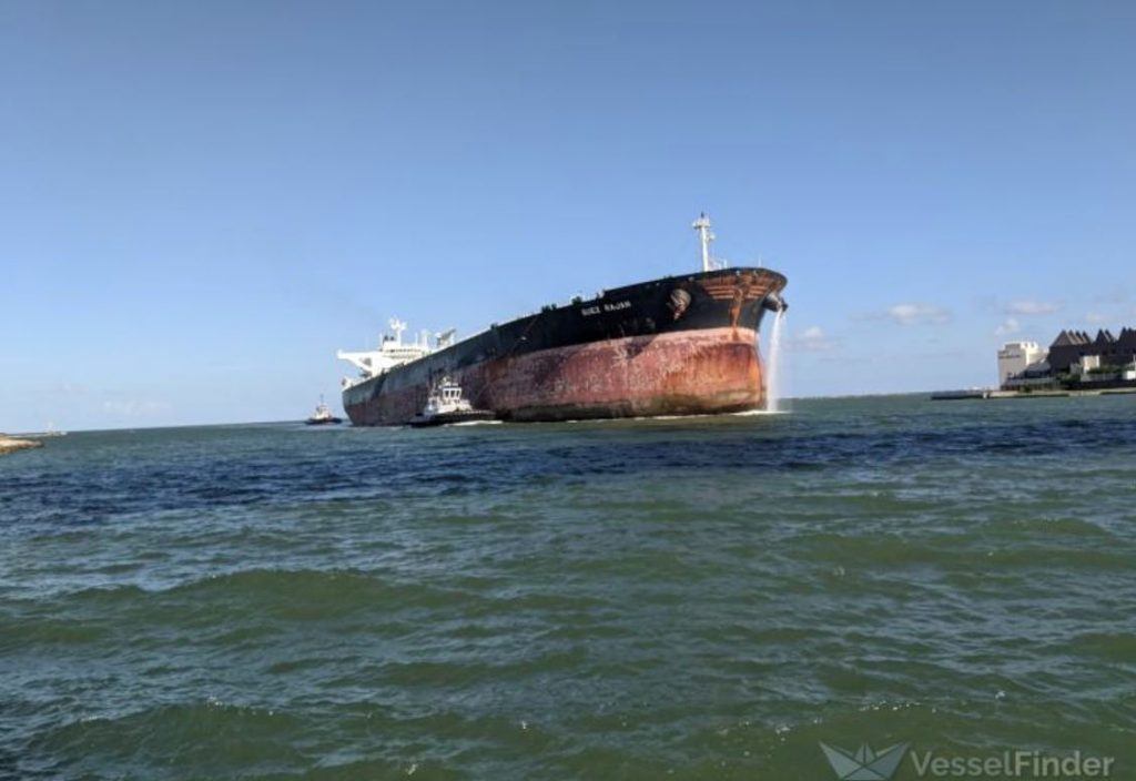 Greek Seaman Cadet on St. Nikolas Tanker Arrives in Athens - tovima.com
