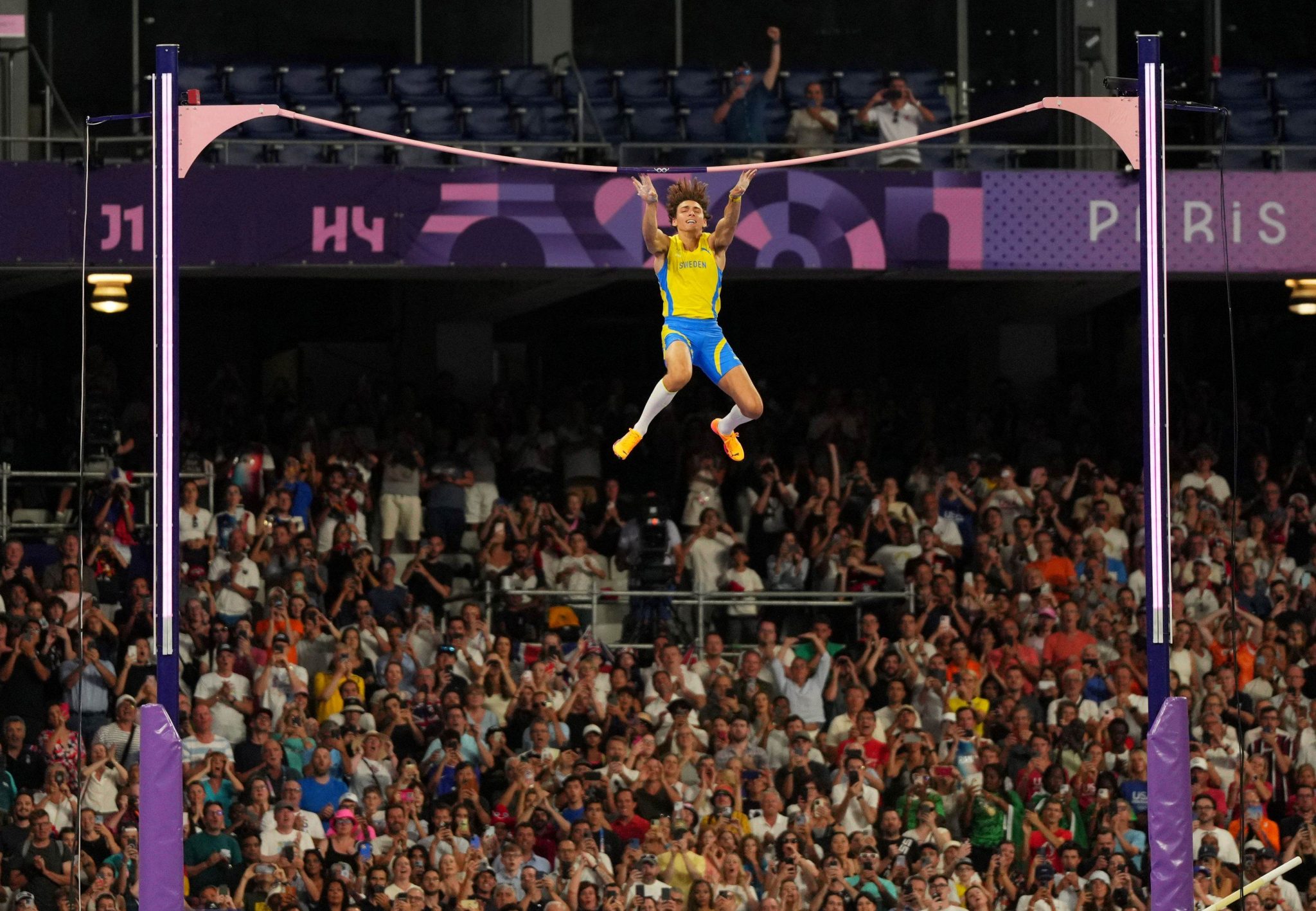 Greece's Karalis Picks Up Bronze in Paris Olympics Pole Vault - tovima.com