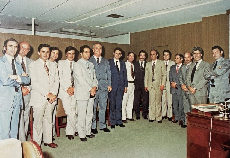 Vardis Vardinogiannis: ‘On a Ship’s Bridge You Always Look Forward’ | in.gr