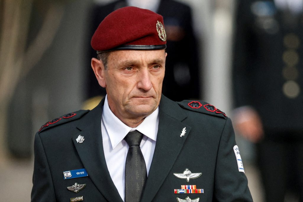 The Deadly Job of Fighting Wildfires From the Air - tovima.com