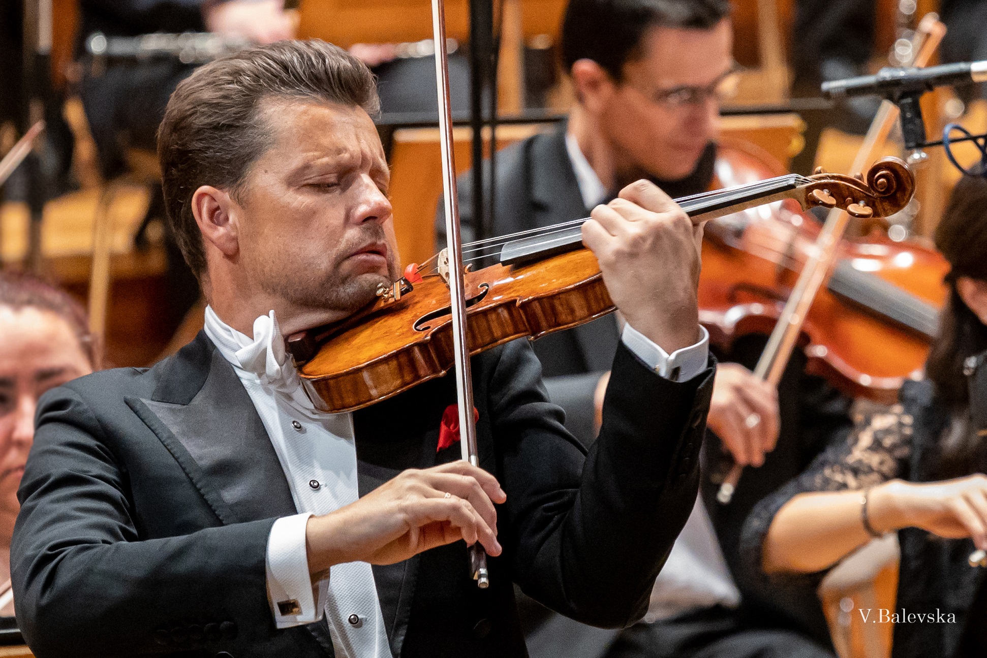 Julian Rachlin and Athens State Orchestra Bring Papadimitriou’s Music ...