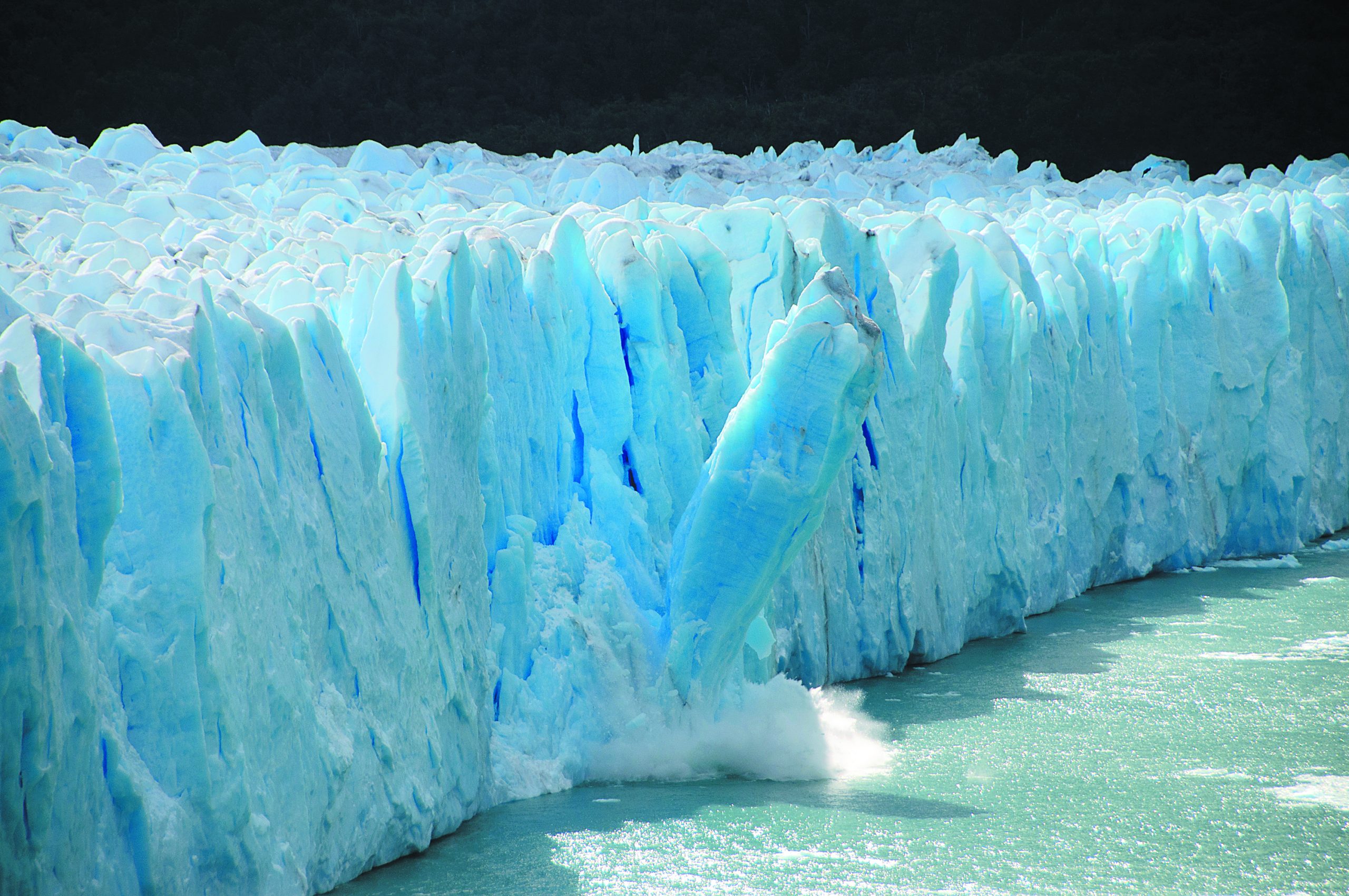 Glacier Melt Accelerating at Record Pace Due to Climate Change - tovima.com