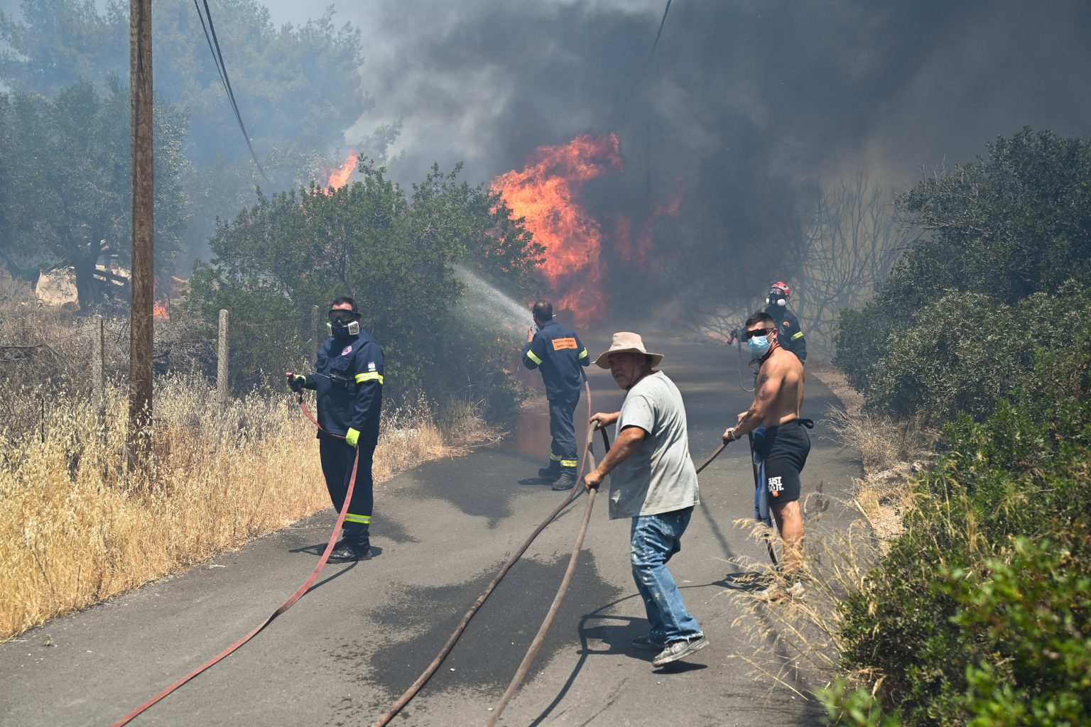 Stay Safe: What to Do in Case of Fire - tovima.com