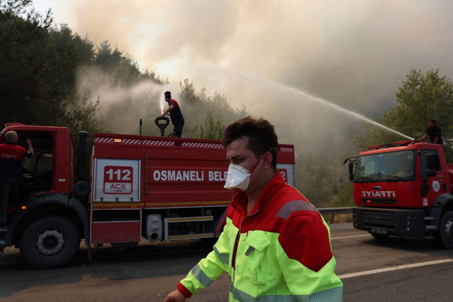 Turkey Battles Wildfires Amid Heatwave; Thousands Evacuated - tovima.com