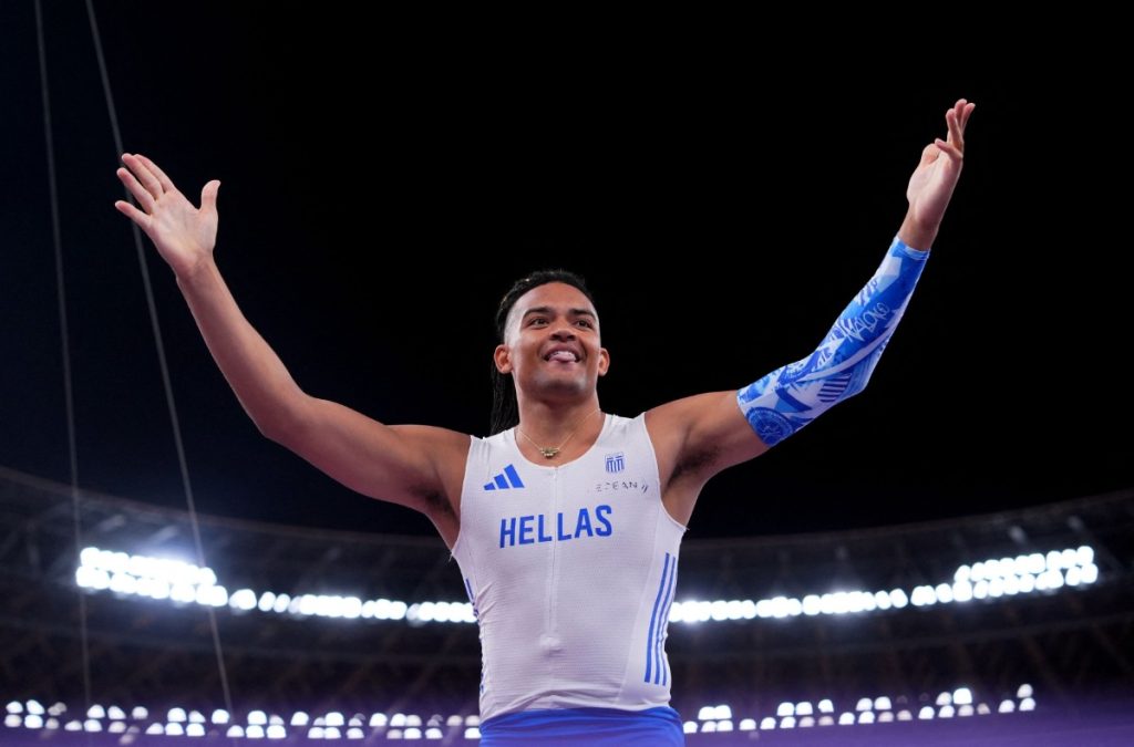 Manolo Soars to 6.17m, 2nd Best Performance of All Time (Vid) - tovima.com