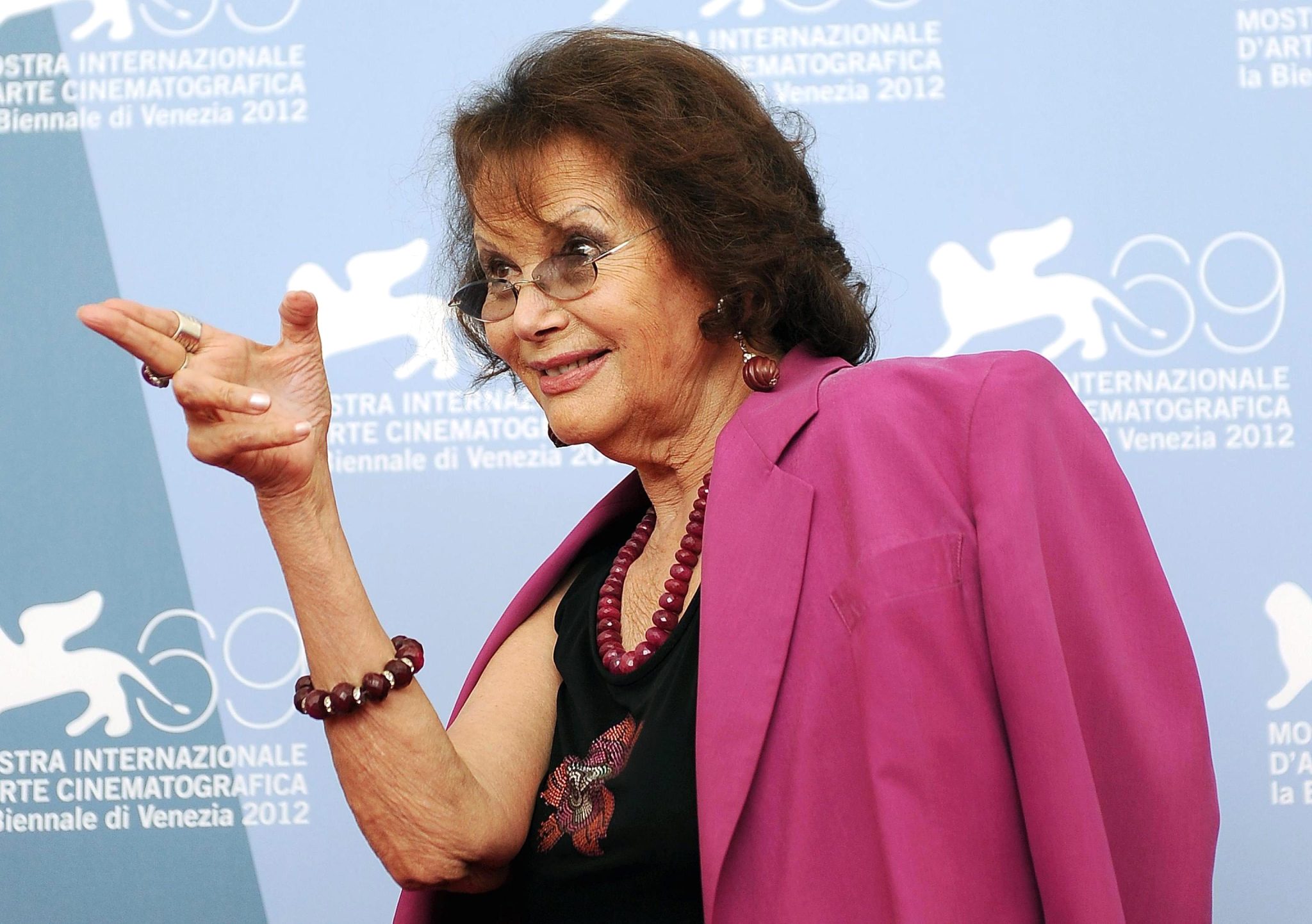 Italian Cinema Icon Claudia Cardinale Dies at 87 - tovima.com