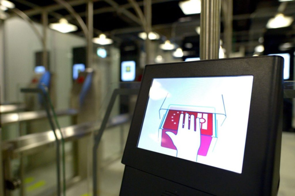 Biometric Border System - tovima.com