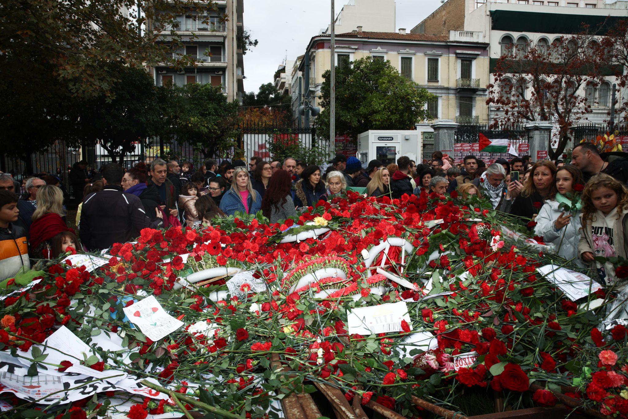 How Greece’s Military Junta Crushed the Polytechnic Uprising - tovima.com