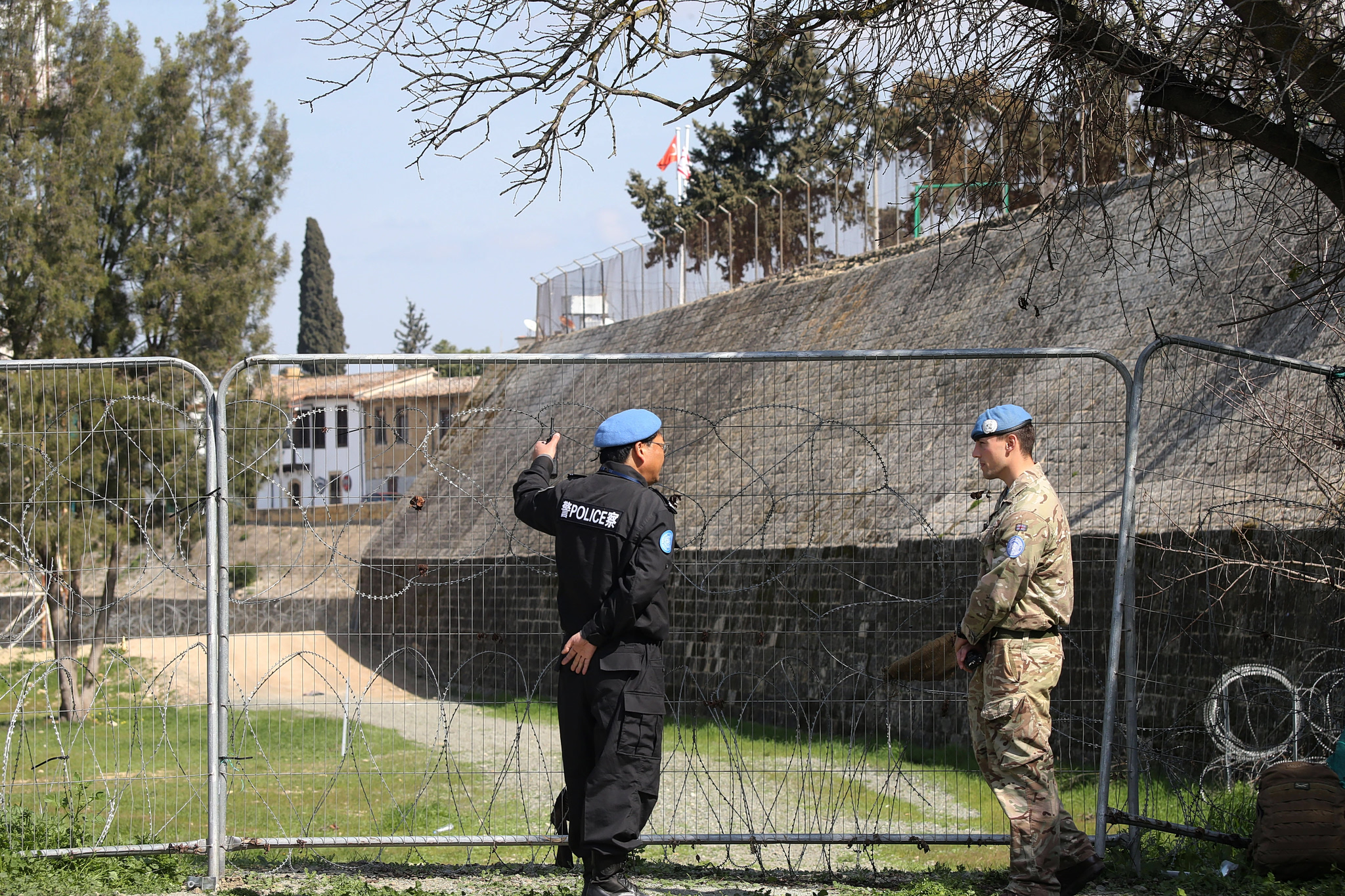 Our Top News in 5' - tovima.com