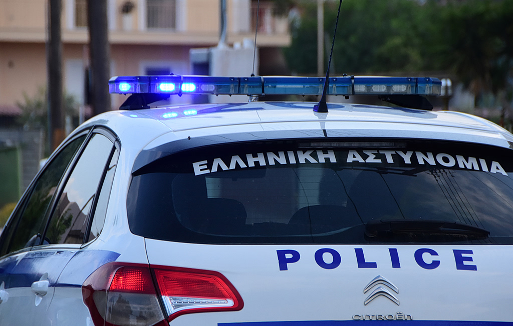 Three Suspects Surrender After Fatal Bar Fight in Patras - tovima.com
