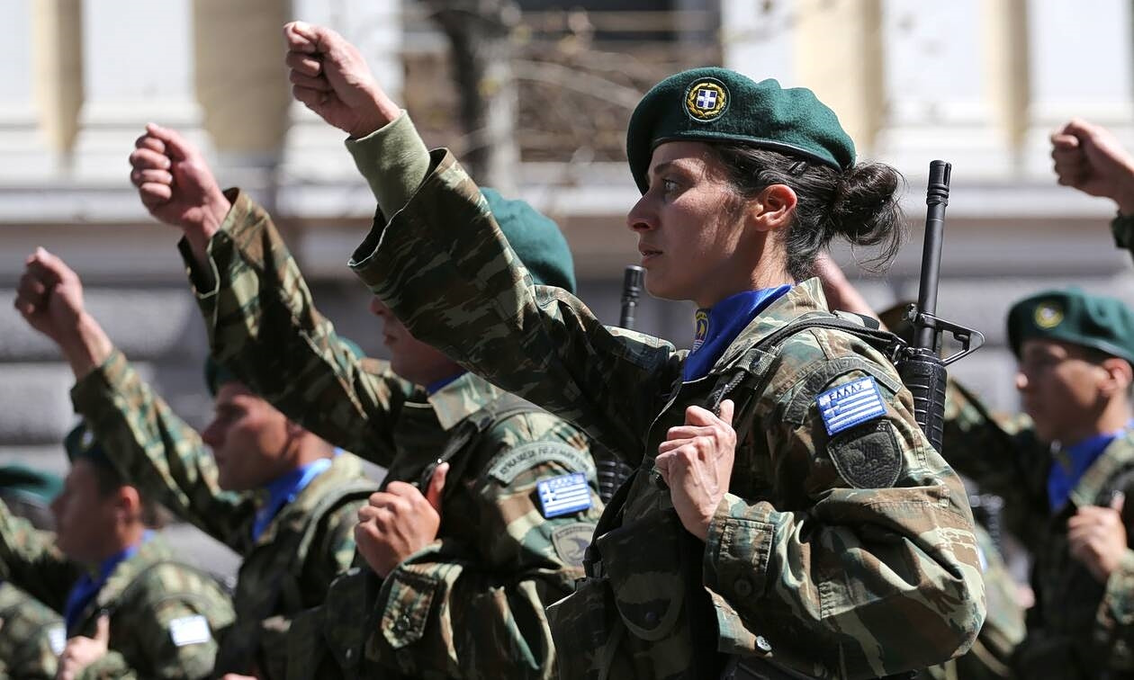 First Female Vols to Begin Military Service in Army - tovima.com