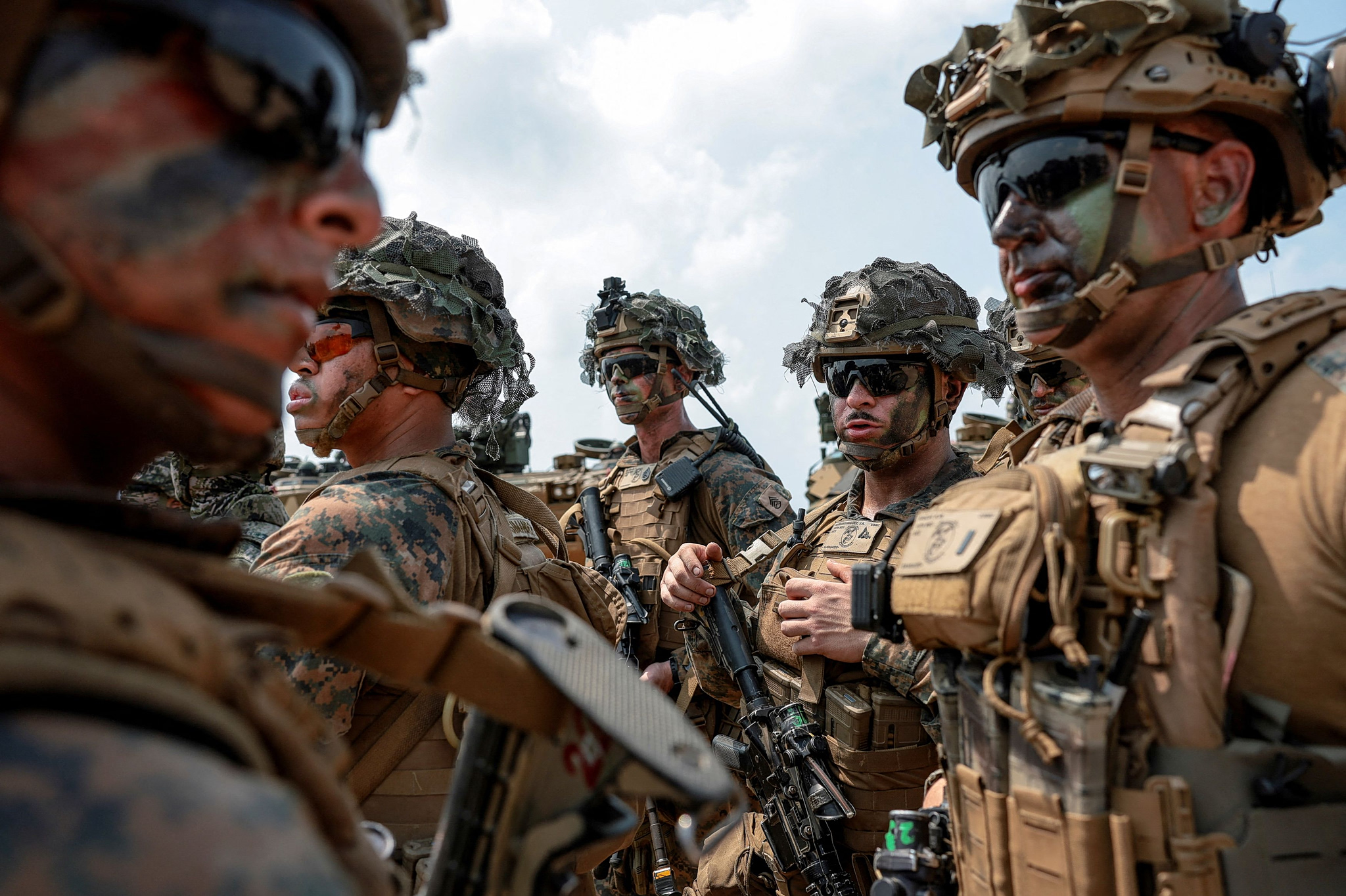 What U.S. Marines Can Do to Help Reopen the Strait of Hormuz - tovima.com